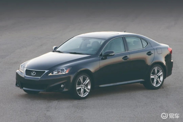 雷克萨斯IS能从名字看出IS300就是3.0排量_易车