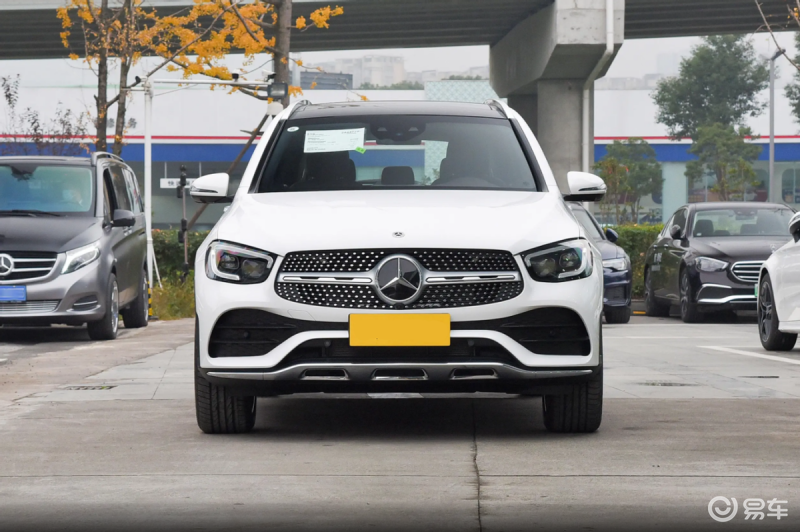 实拍奔驰GLC 300L，配2.0T+四驱，值得选吗？_易车