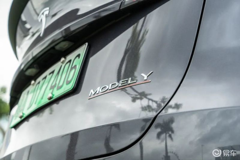 全能大玩具？试驾Model Y 高性能版_易车