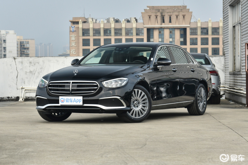 豪华对豪华！奔驰E300L VS 红旗H9，旗鼓相当？_易车