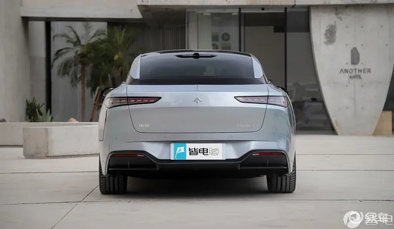 Hyper GT实拍！旋翼门+4s破百，剑指Model3_易车