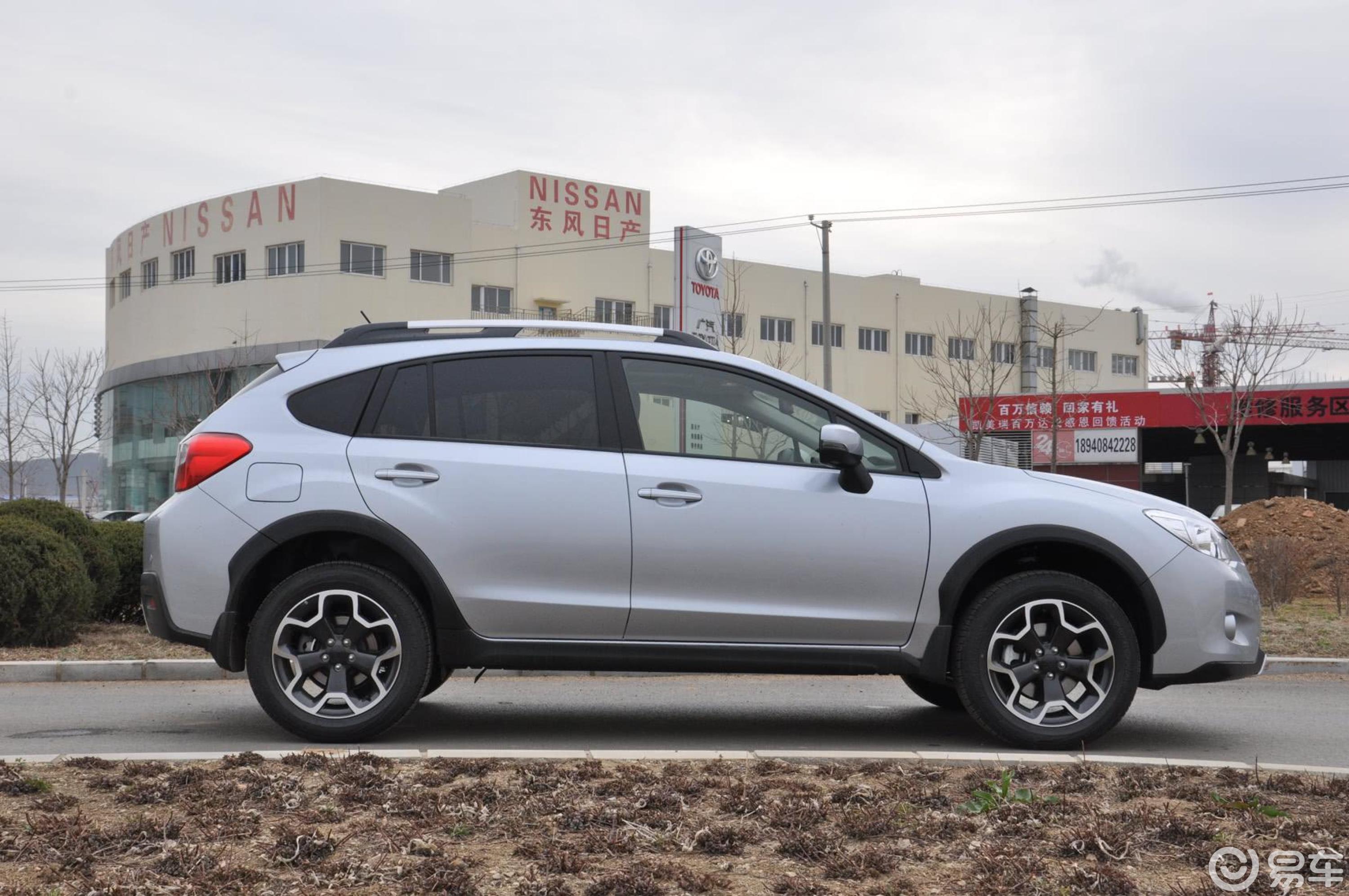 【斯巴鲁XV2.0L 自动 舒适导航版正侧车头向右水平图片-汽车图片大全】-易车