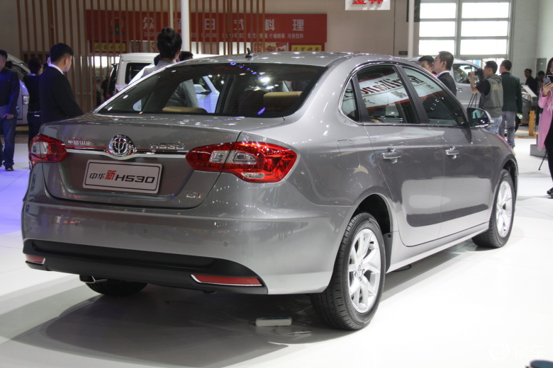 Brilliance H530 facelifted 2014 model – WAUTOM 中国汽车