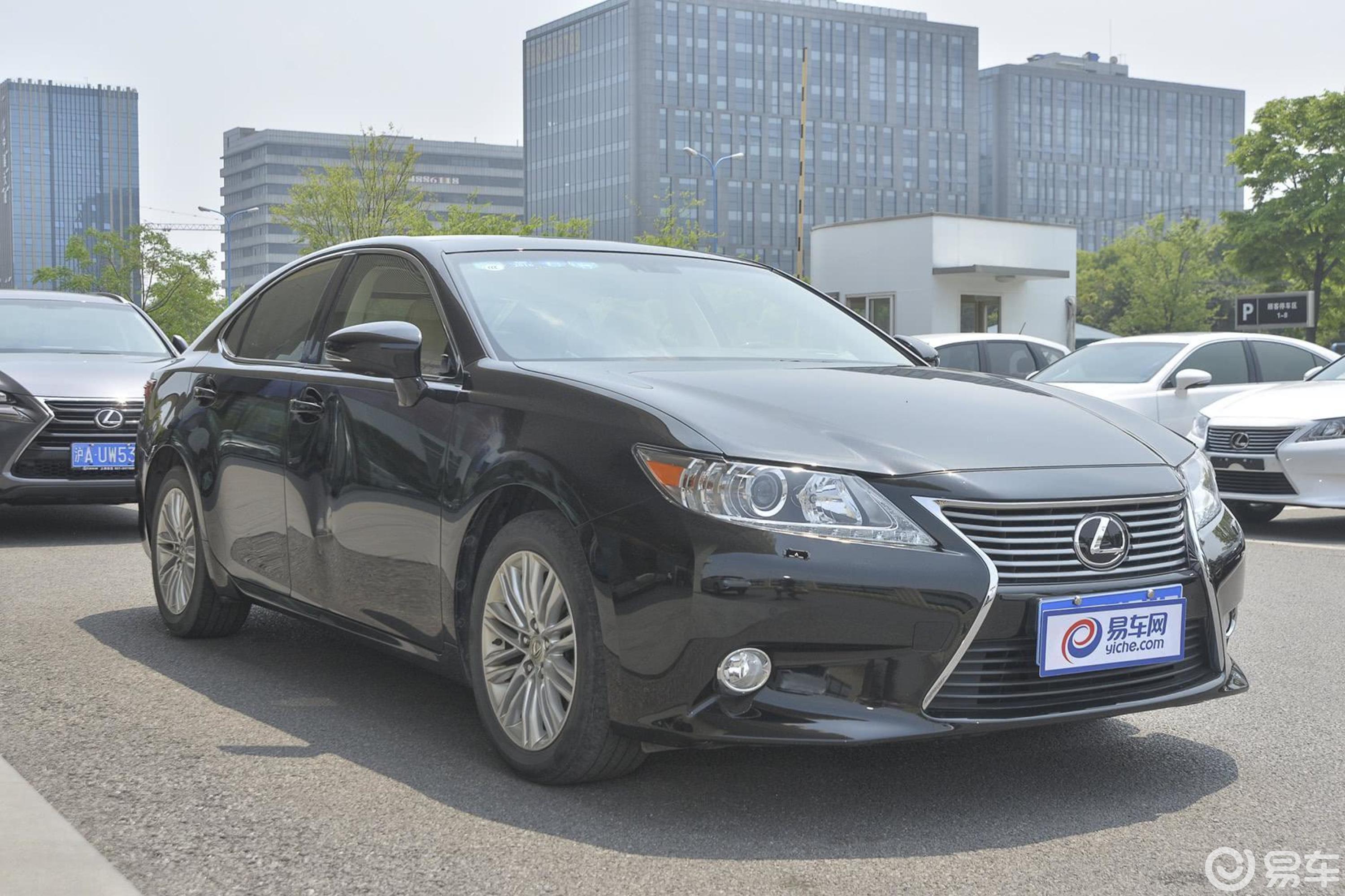 【雷克萨斯ES250 豪华版侧前45度车头向右水平图片-汽车图片大全】-易车