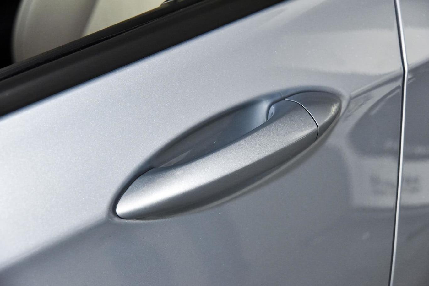 【科鲁兹三厢 1.5L 自动豪华版车门外拉手图片-汽车图片大全】-易车