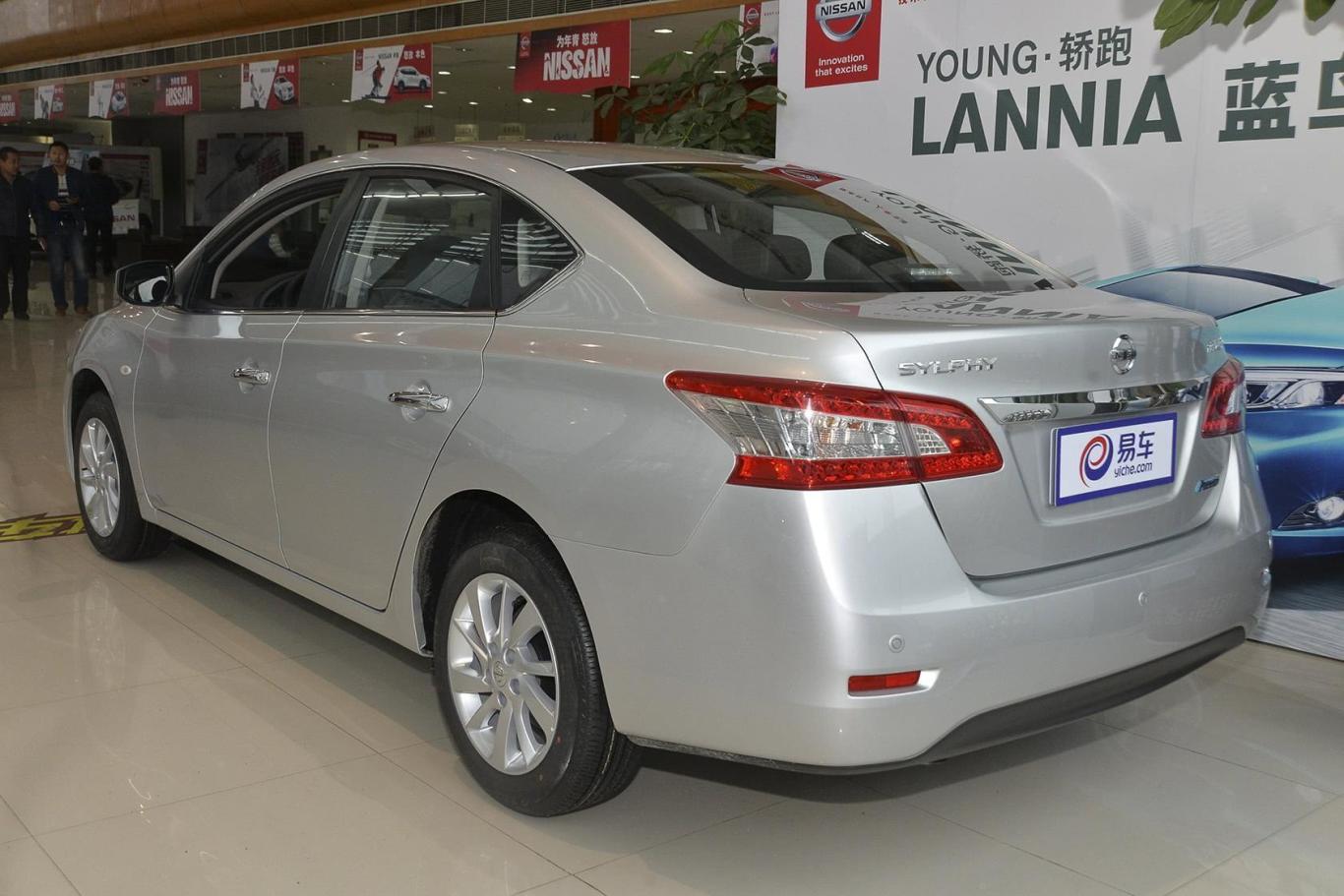 【轩逸1.6L CVT XV 尊享版侧后45度车头向左水平图片-汽车图片大全】-易车