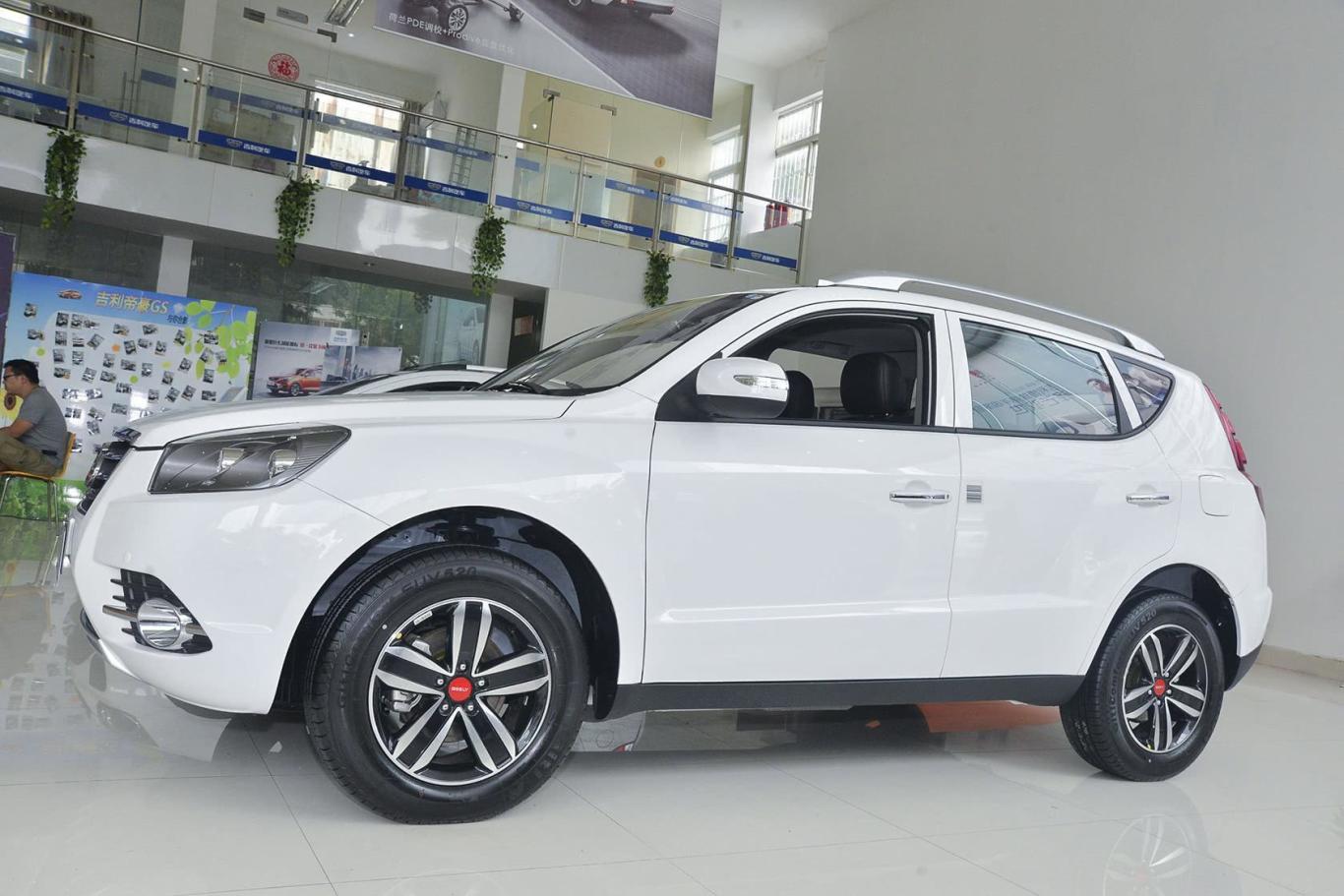 【吉利GX7运动版 2.0L 手动 精英型正侧车头向左水平图片-汽车图片大全】-易车