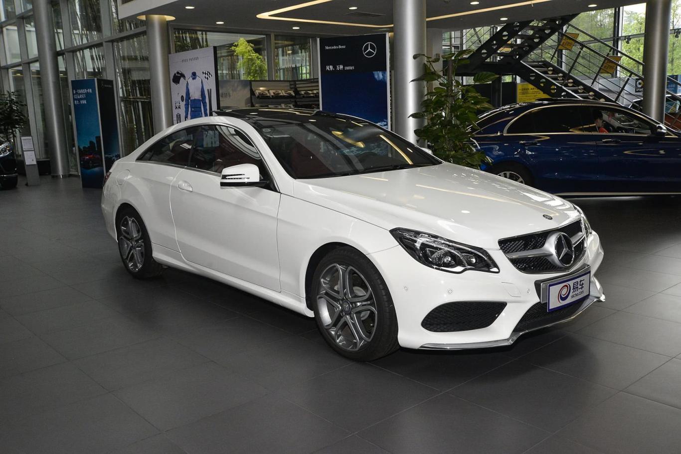 【奔驰E级(进口)E260 Coupe侧前45度车头向右水平图片-汽车图片大全】-易车