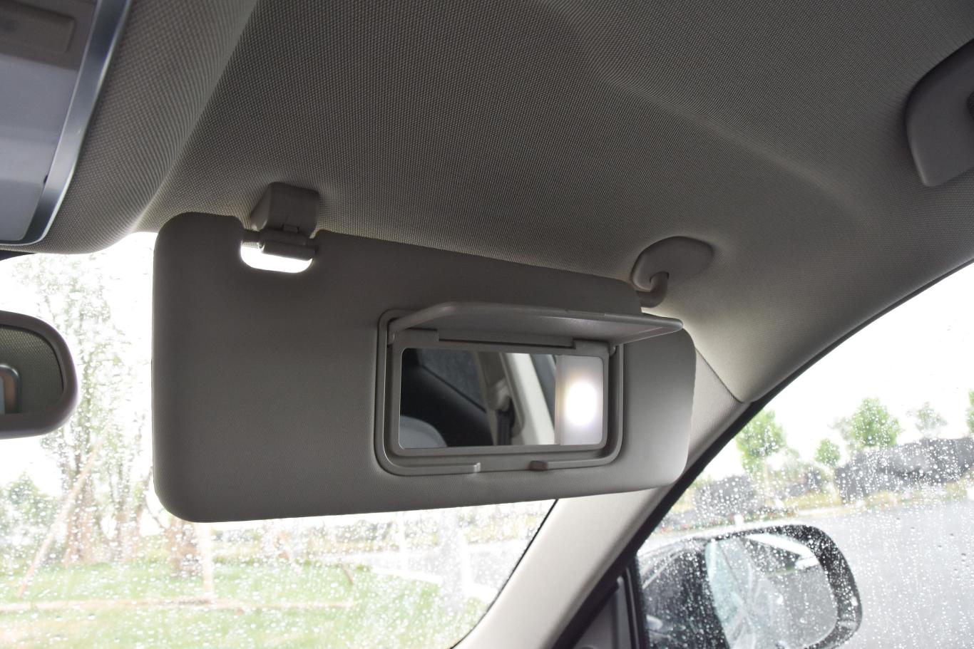 【众泰T600 Coupe1.8T 双离合 尊贵版内饰图片-汽车图片大全】-易车