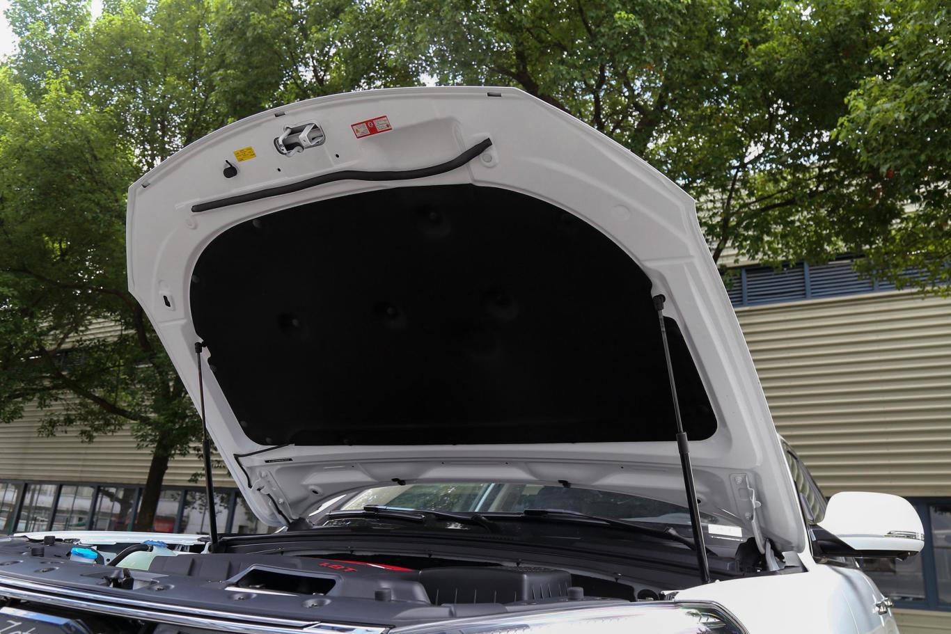 【众泰T600 Coupe1.8T 双离合 旗舰版前舱盖内侧图片-汽车图片大全】-易车