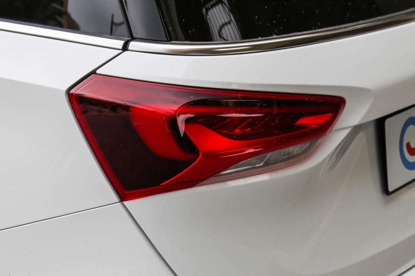 【别克GL618T 互联豪华版 5座 国V外观图片-汽车图片大全】-易车