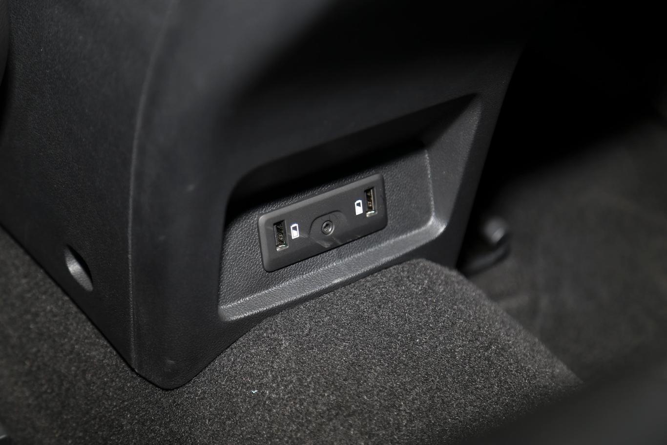 【科雷嘉SCe200 CVT 智尊版 国V空间图片-汽车图片大全】-易车