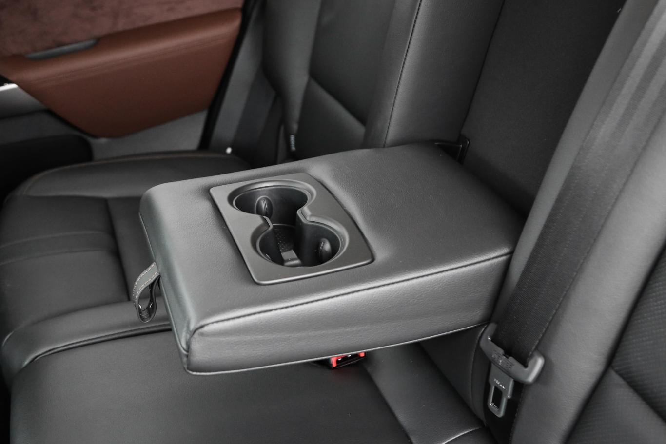 【传祺GS8390T 两驱 豪华智联版 7座空间图片-汽车图片大全】-易车