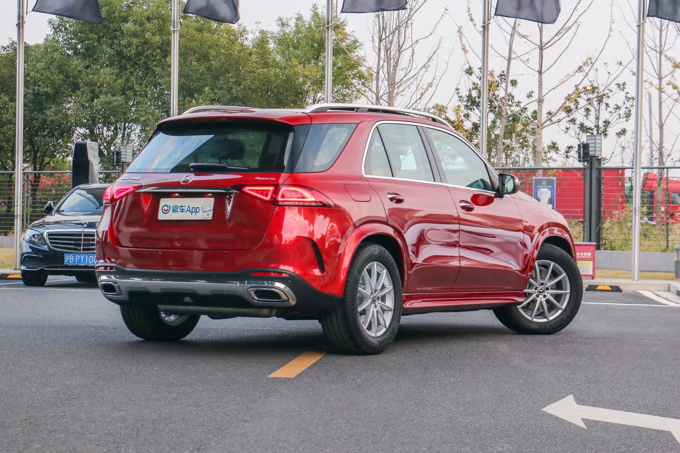 【奔驰GLE改款 GLE 350 4MATIC 时尚型特别版外观图片-汽车图片大全】-易车