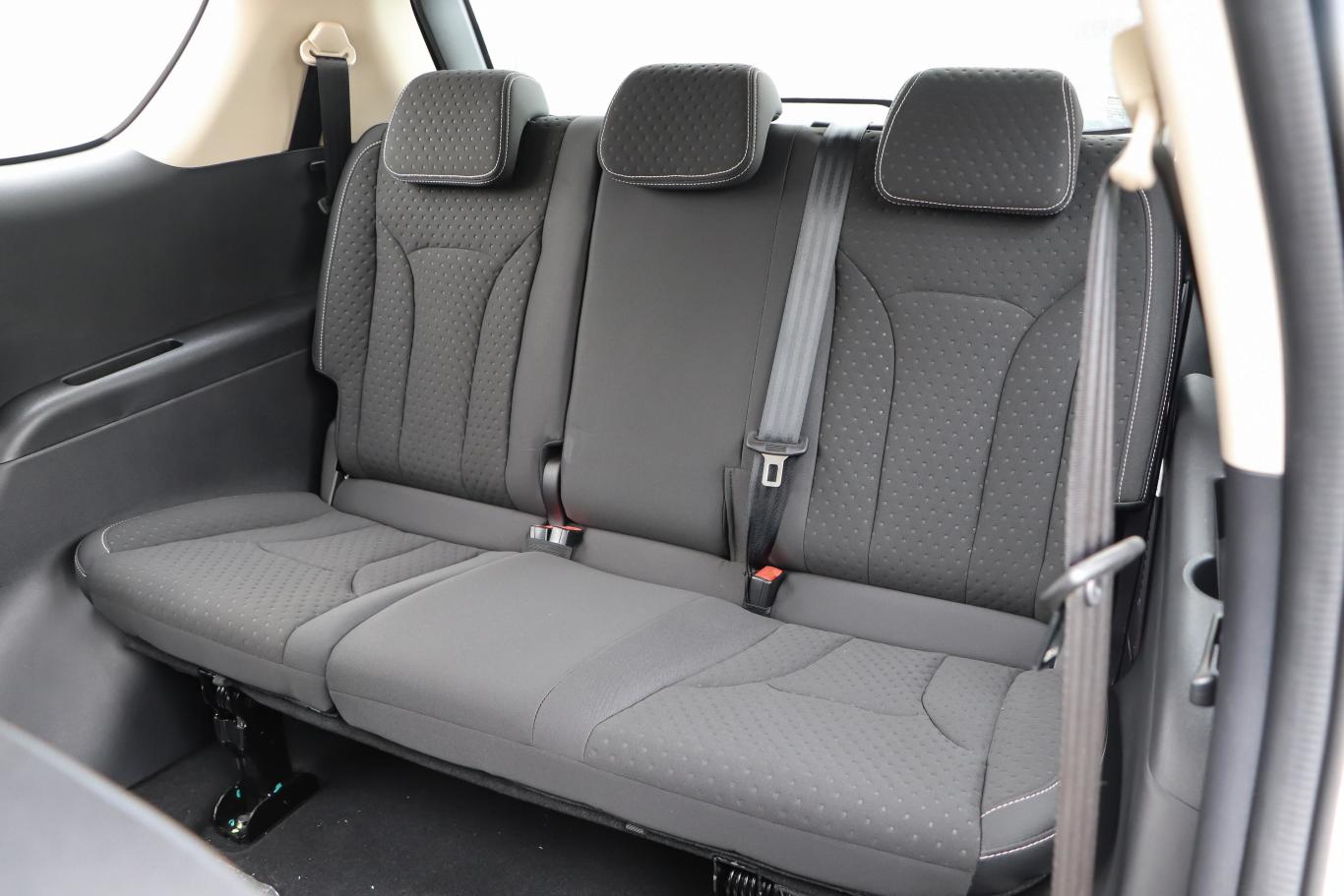 【长安欧尚A8001.6L 手动 舒适型 国V第三排座椅图片-汽车图片大全】-易车