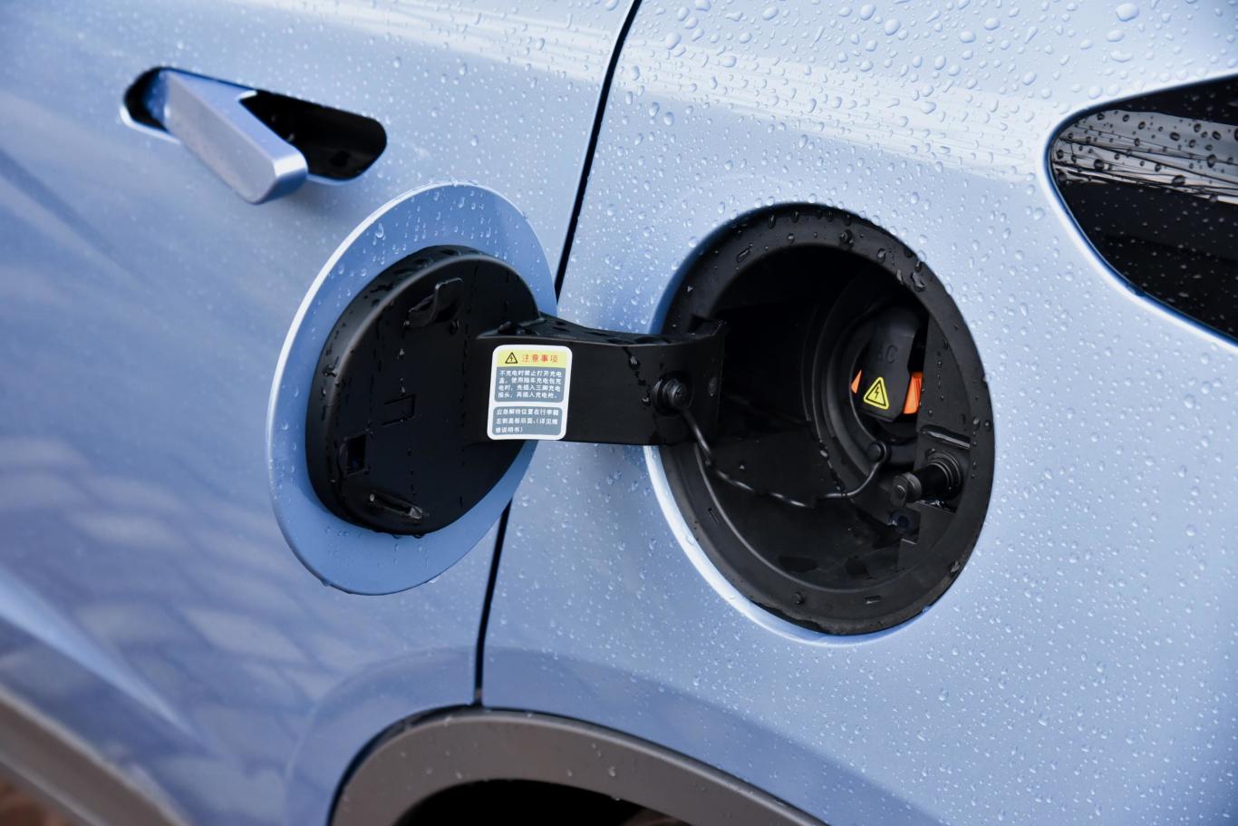 【吉利几何C甄选续航版 550KM C＋＋ Pro外观图片-汽车图片大全】-易车