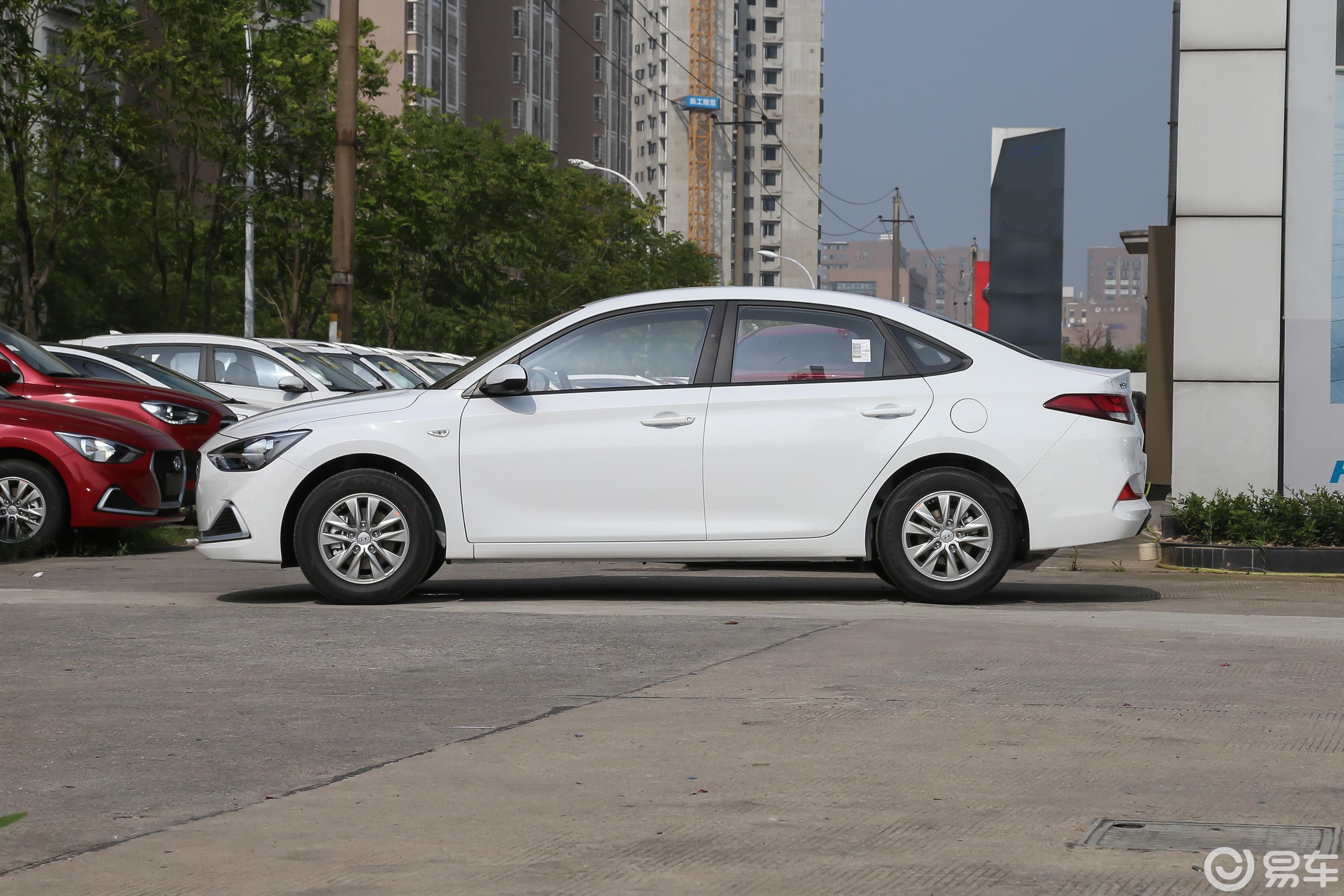 【悦动1.6L 手自一体 悦目版正侧车头向左水平图片-汽车图片大全】-易车