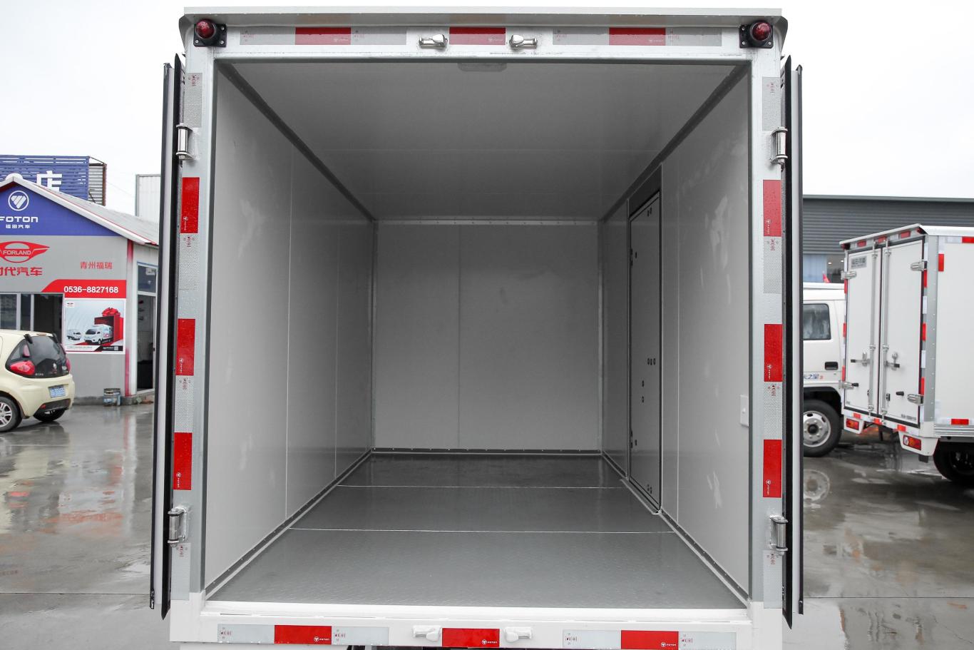 【祥菱VV1 1.6L 单排厢式货车 3170轴距 国VI后备厢空间特写图片-汽车图片大全】-易车