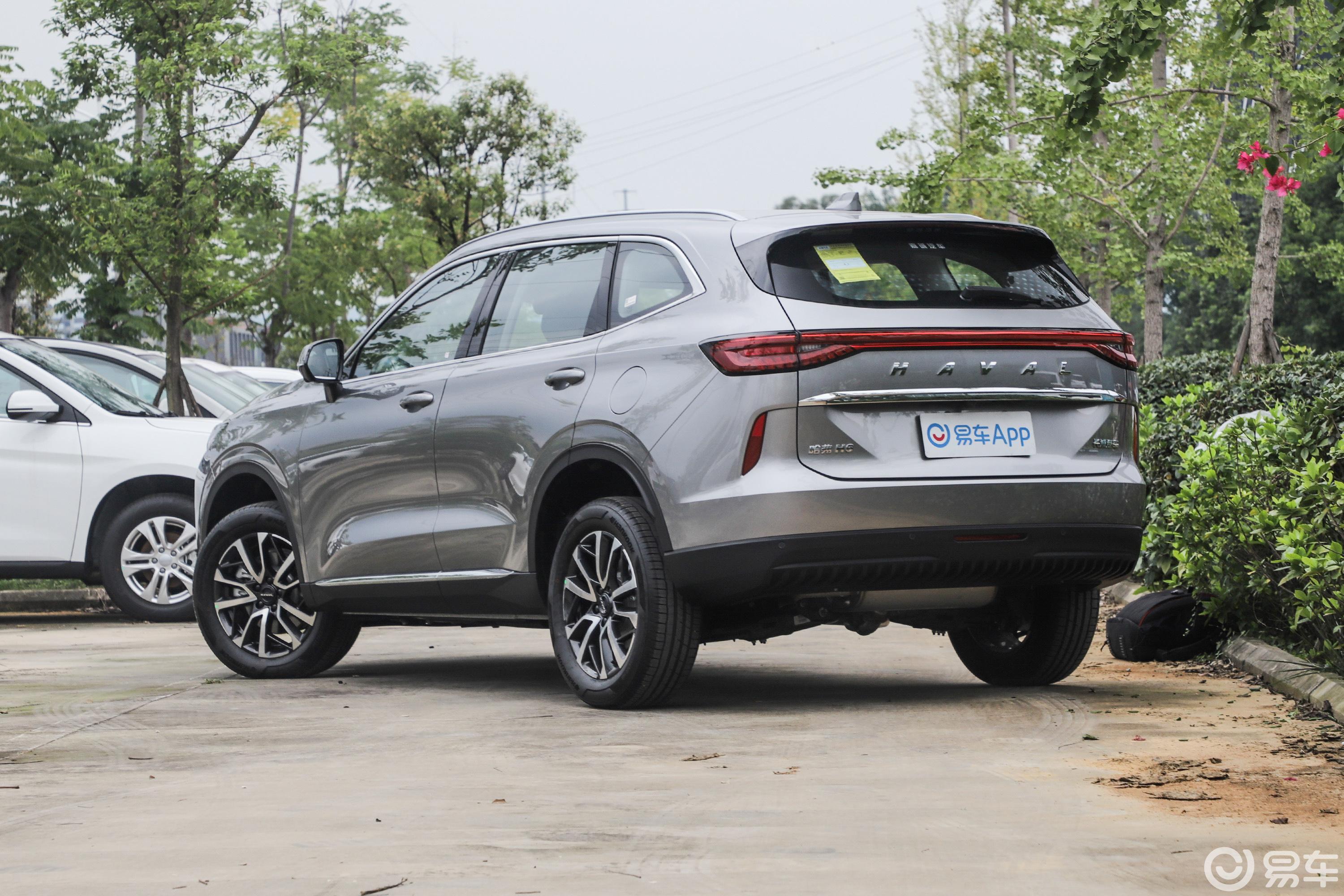 【哈弗H6第三代 1.5T 两驱Max侧后45度车头向左水平图片-汽车图片大全】-易车