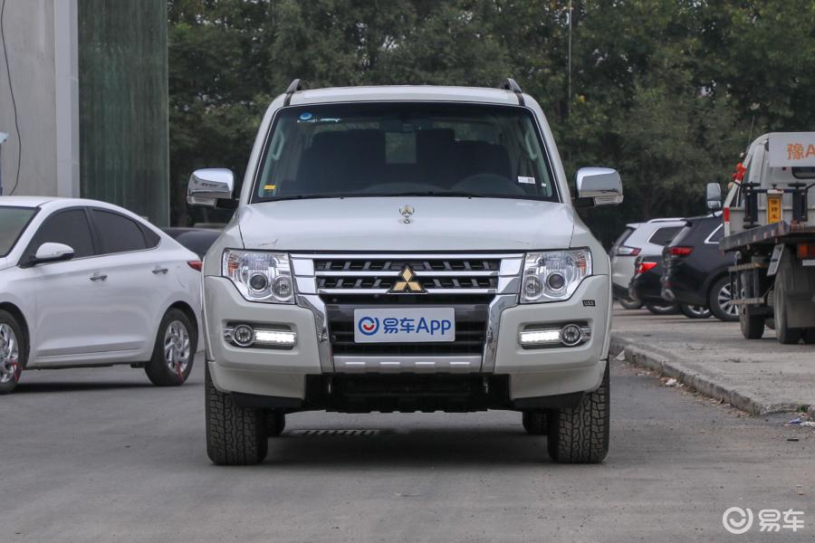 【帕杰罗(进口)2020款3.0L 舒适越野典藏版正前水平汽车图片-汽车图片大全】-易车