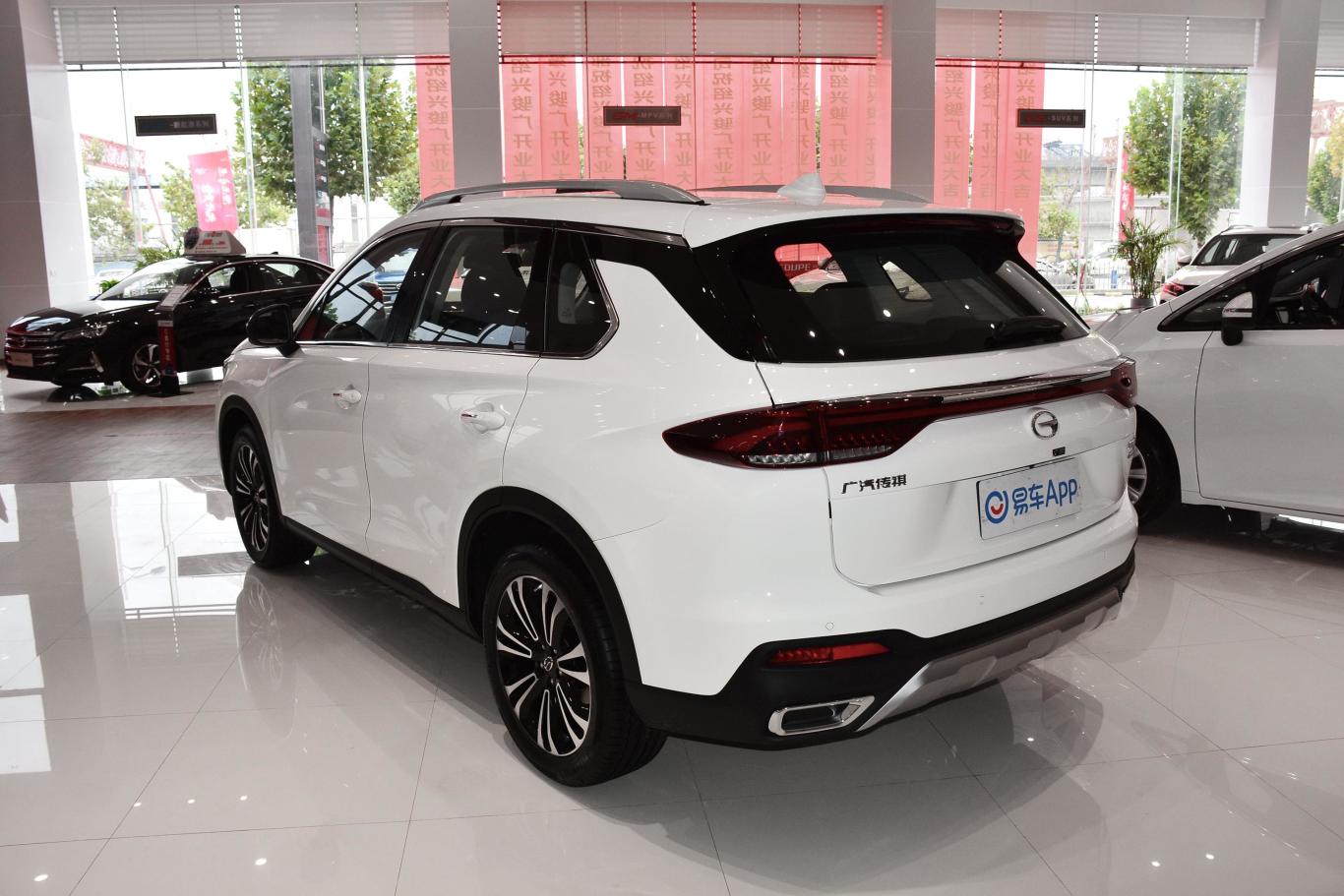 【传祺GS5进阶款 270T 手自一体 科技智领版侧后45度车头向左水平图片-汽车图片大全】-易车