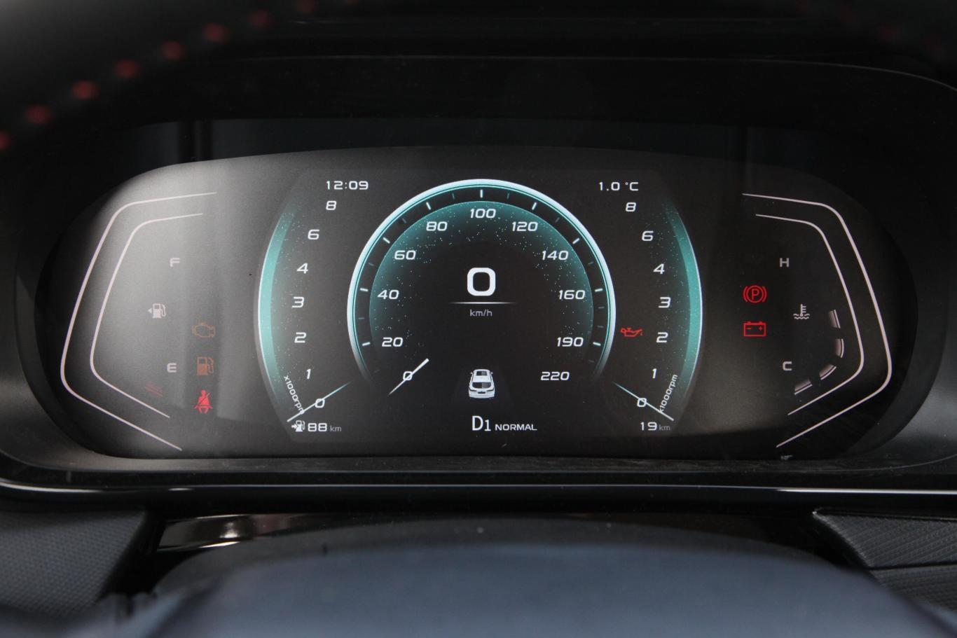 【长安欧尚X51.5T 双离合尊贵型仪表盘图片-汽车图片大全】-易车