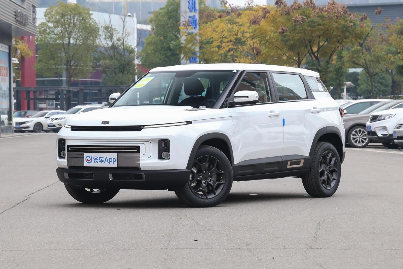 【吉利ICON1.5T 自动i5侧前45度车头向左水平图片-汽车图片大全】-易车