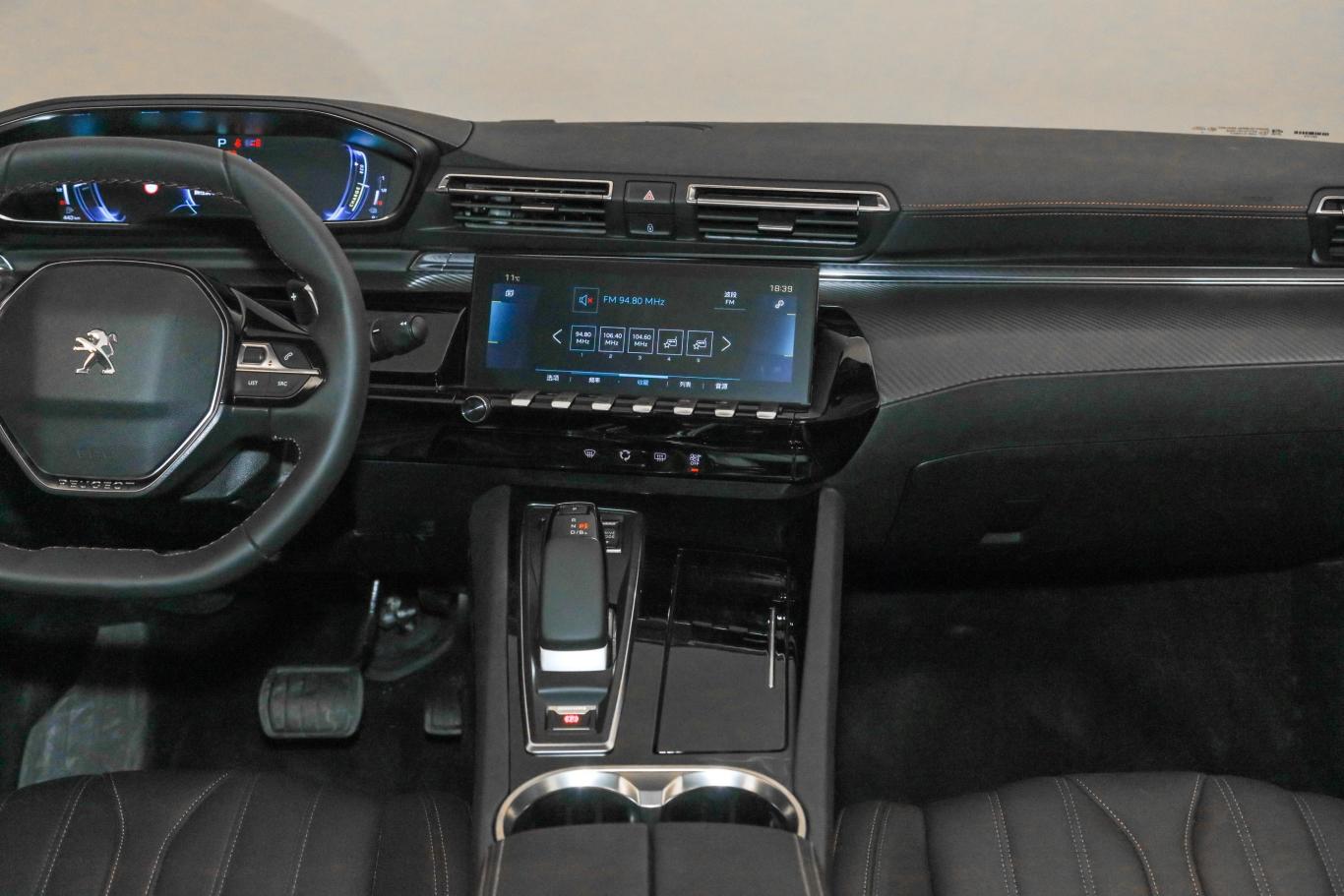 【标致508L PHEV1.6T 手自一体 插混科技版中控台整体图片-汽车图片大全】-易车