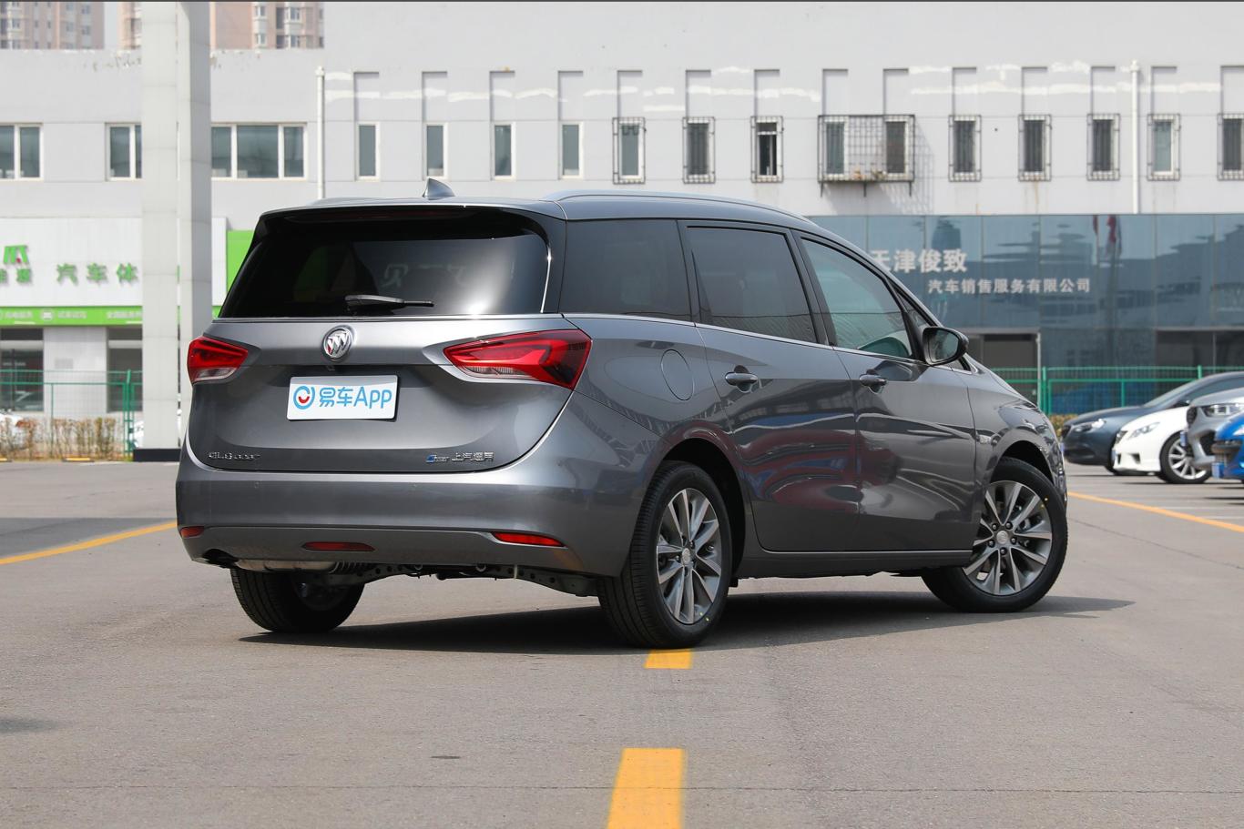 【别克GL6轻混 323T 互联豪华型侧后45度车头向右水平图片-汽车图片大全】-易车
