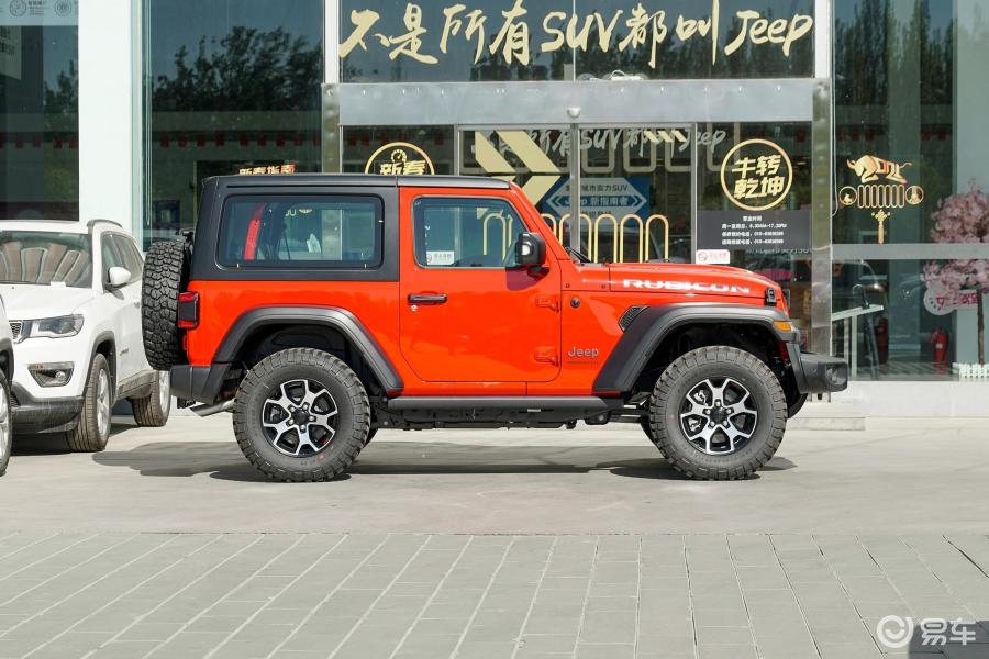 【牧马人2021款2.0T Rubicon两门版正侧车头向右水平汽车图片-汽车图片大全】-易车