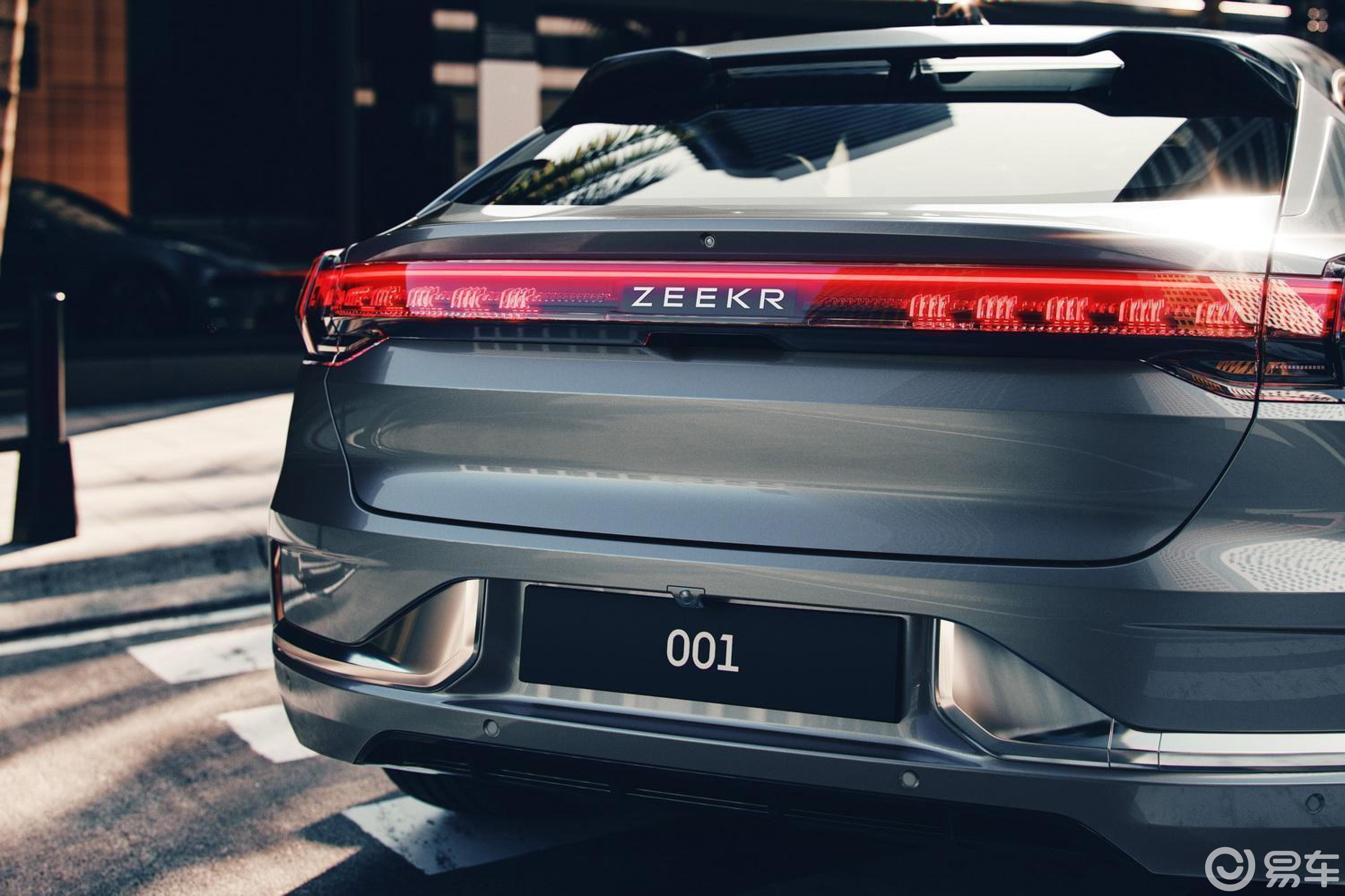 【ZEEKR 001图片-汽车图片大全】-易车