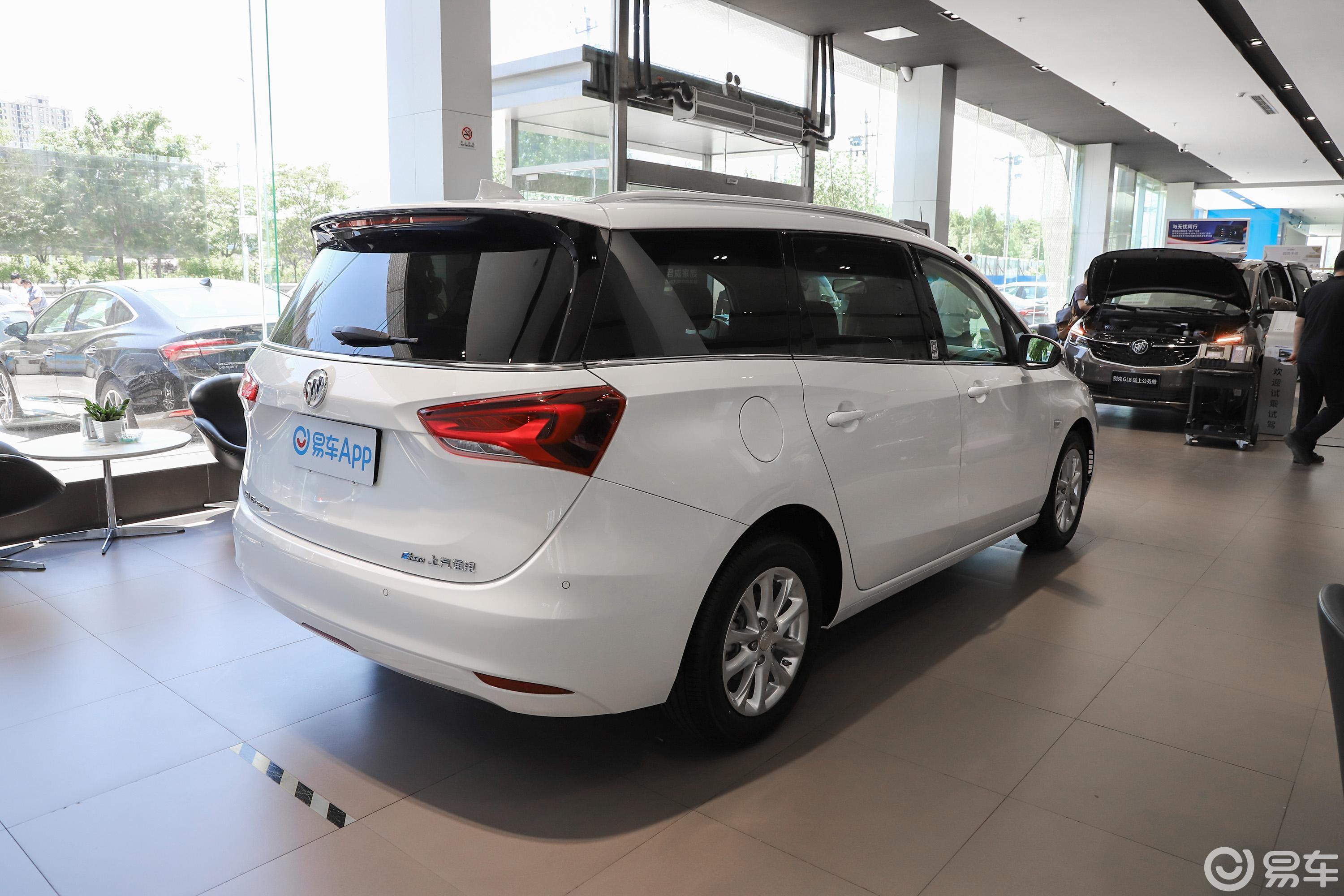 【别克GL6轻混 323T 互联精英型侧后45度车头向右水平图片-汽车图片大全】-易车