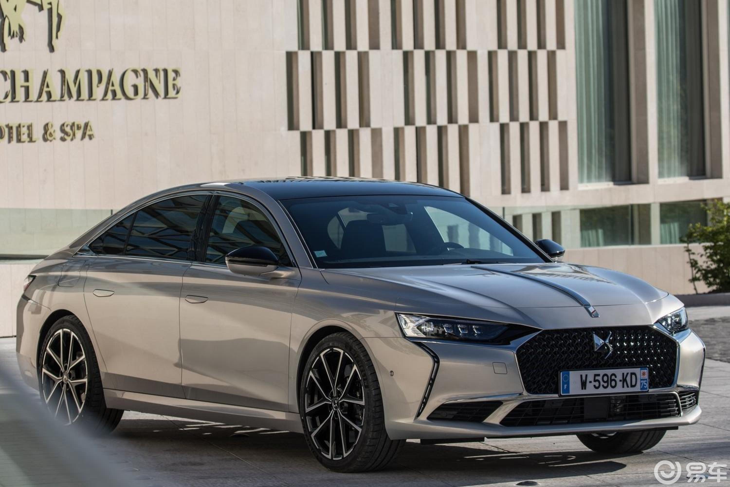 【DS 9图片-汽车图片大全】-易车