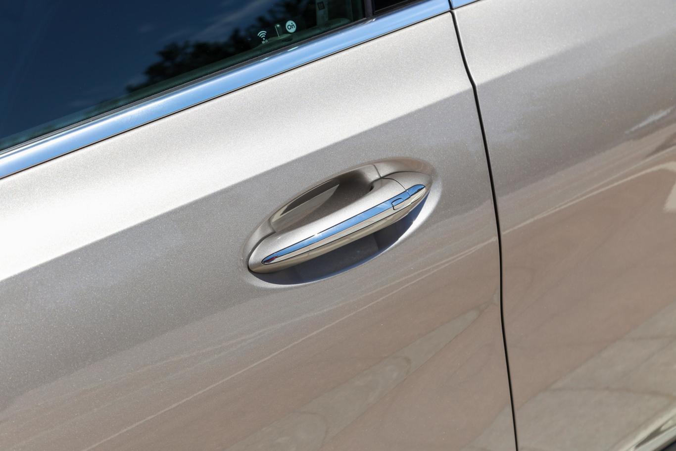 【昂科威Plus昂科威Plus 652T 两驱豪华型 7座外观图片-汽车图片大全】-易车