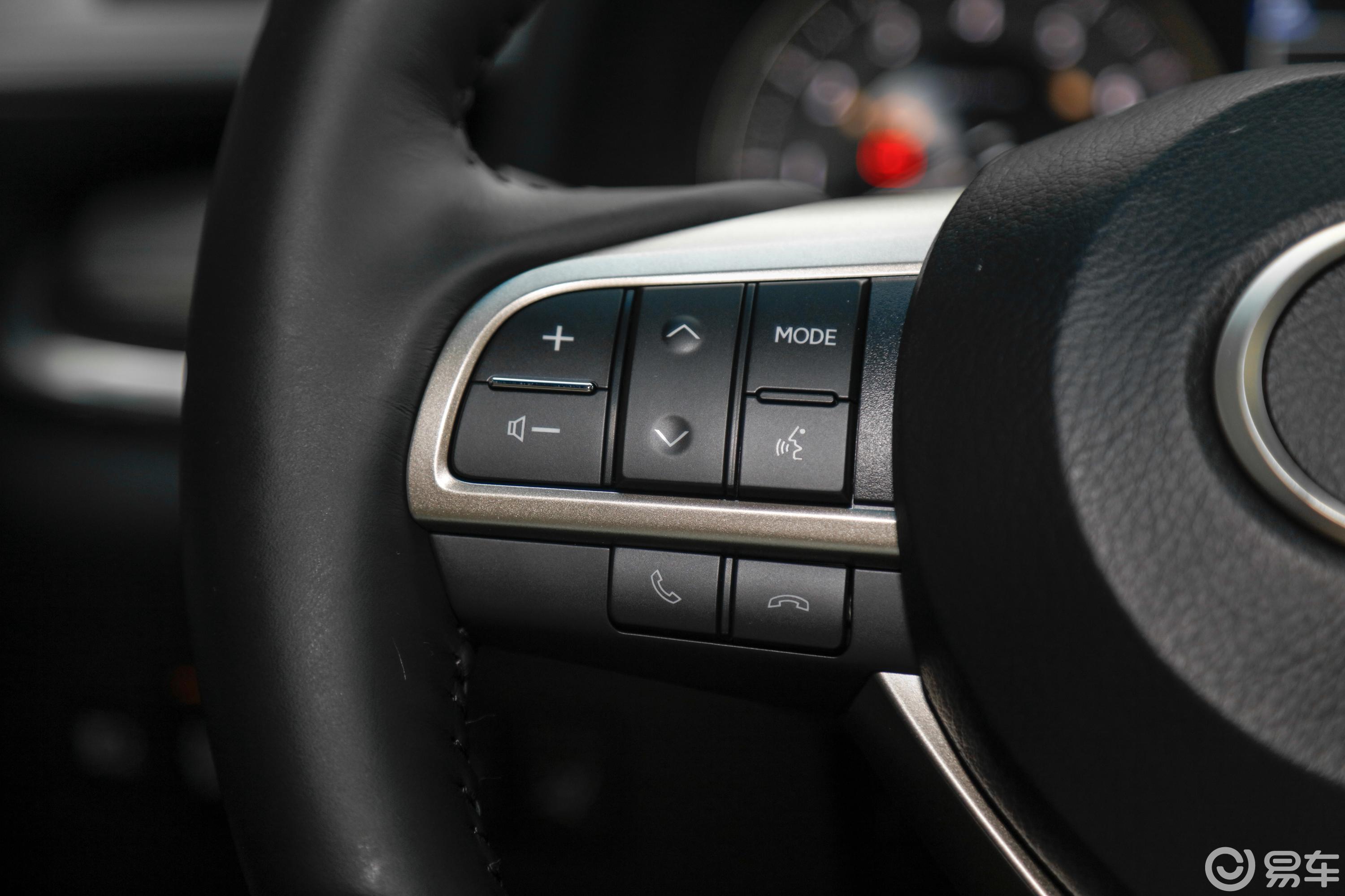 【雷克萨斯LM350 欧规版左侧方向盘功能按键图片-汽车图片大全】-易车