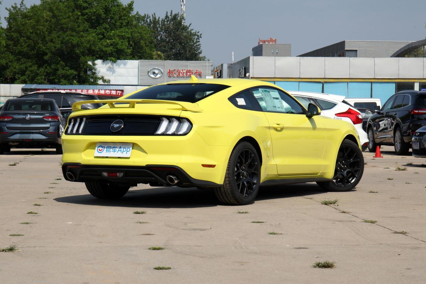 【Mustang2.3T 掠光复刻限量版侧后45度车头向右水平图片-汽车图片大全】-易车