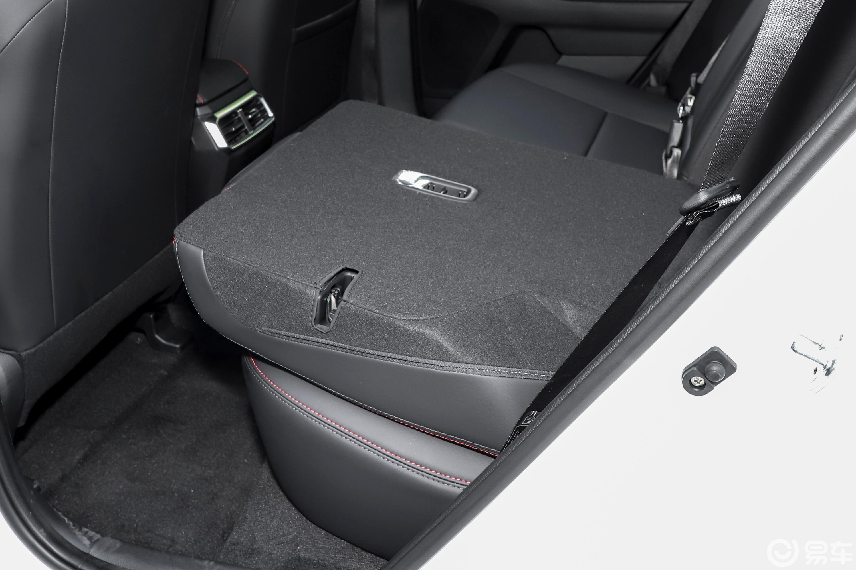 【智跑Ace 1.5T GT-Line 聚变版后排空间图片-汽车图片大全】-易车