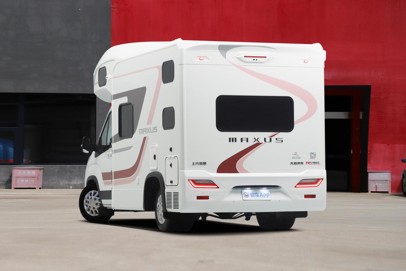 【上汽大通MAXUS V90房车生活家V90 2.0T 自动 小额头横床旗舰版侧后45度车头向左水平图片-汽车图片大全】-易车