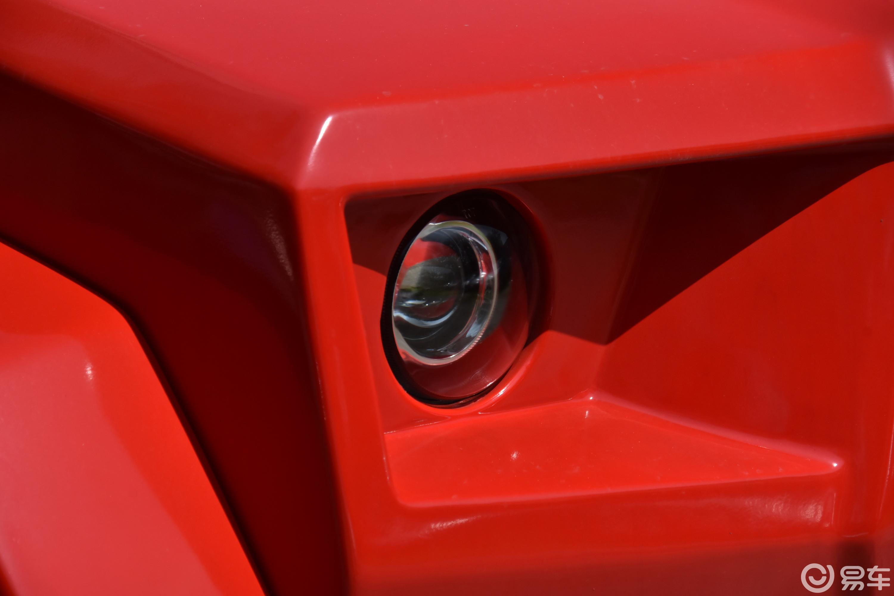 【猛士M50标准版大灯侧45度俯拍图片-汽车图片大全】-易车