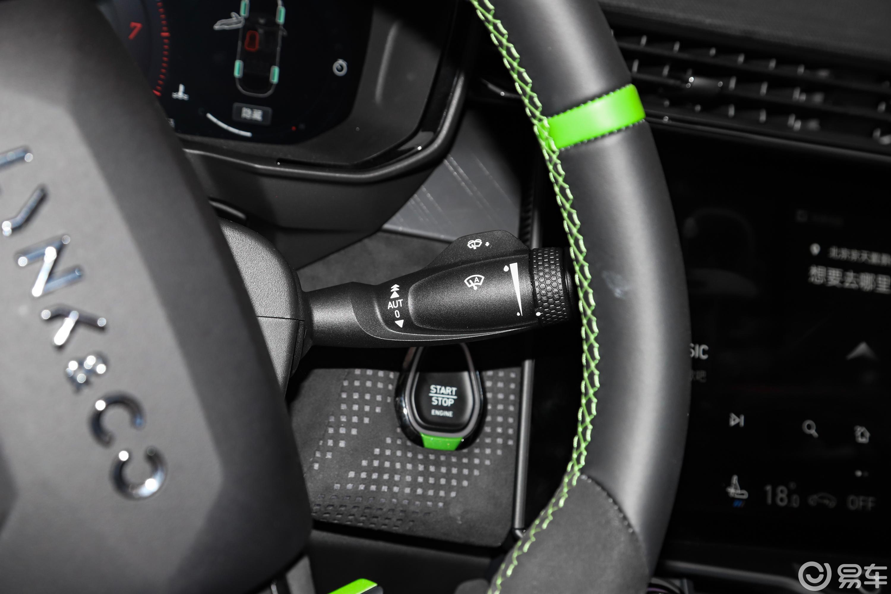 【领克0505+ 2.0T 四驱性能套装主驾驶位图片-汽车图片大全】-易车