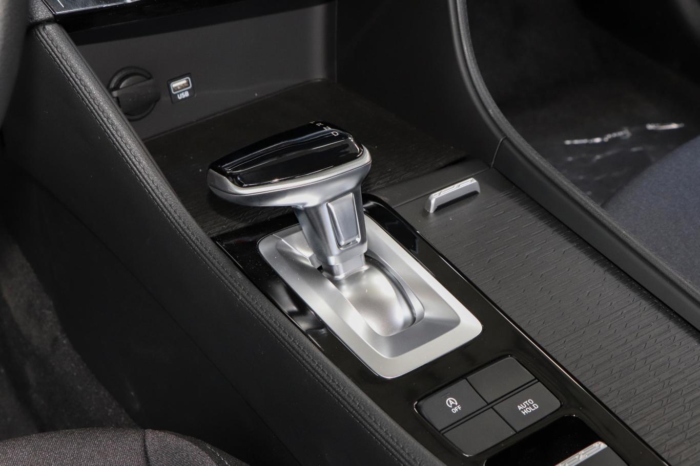 【名图1.8L CVT 领先版GLS换挡装置图片-汽车图片大全】-易车