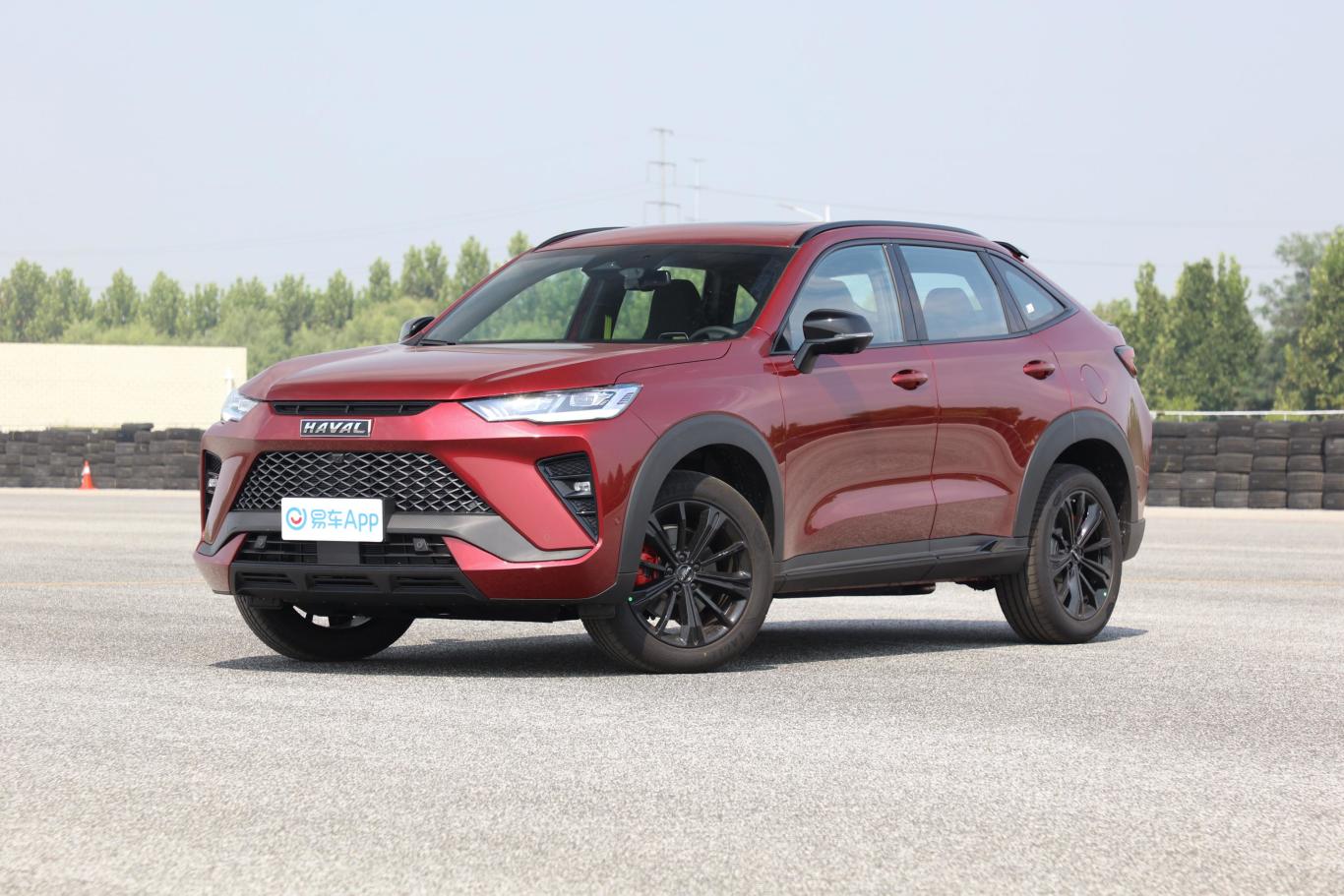 【哈弗H6S2.0T 四驱潮跑版侧前45度车头向左水平图片-汽车图片大全】-易车