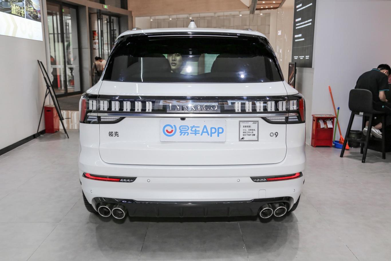 【领克092.0T 手自一体 Ultra 6座正后水平图片-汽车图片大全】-易车