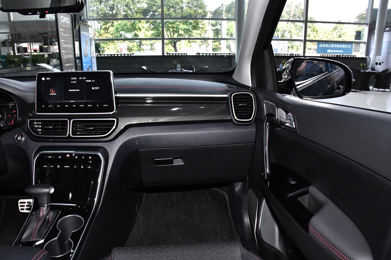 【起亚KX51.6T 双离合 两驱 豪华版副驾驶位区域图片-汽车图片大全】-易车