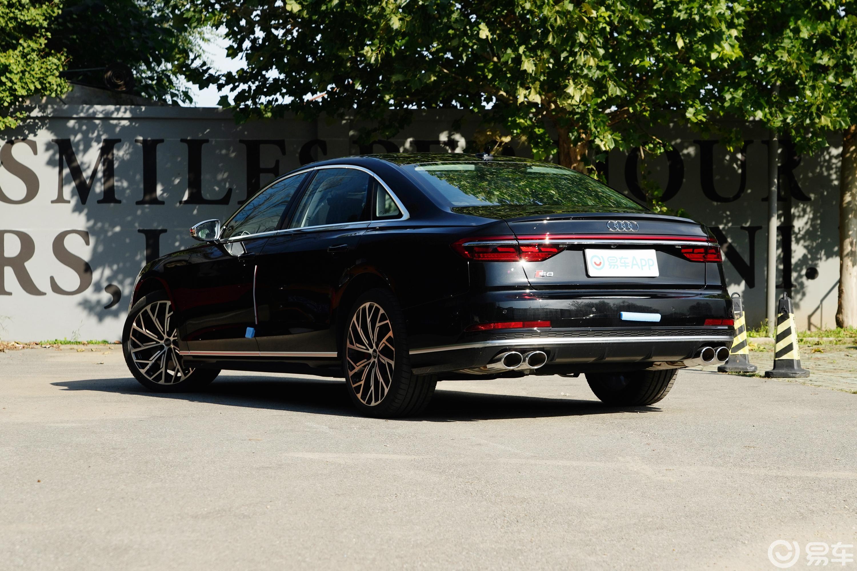 【2022款 S8L 4.0TFSI quattro 典藏版汽车图片-汽车图片大全】-易车