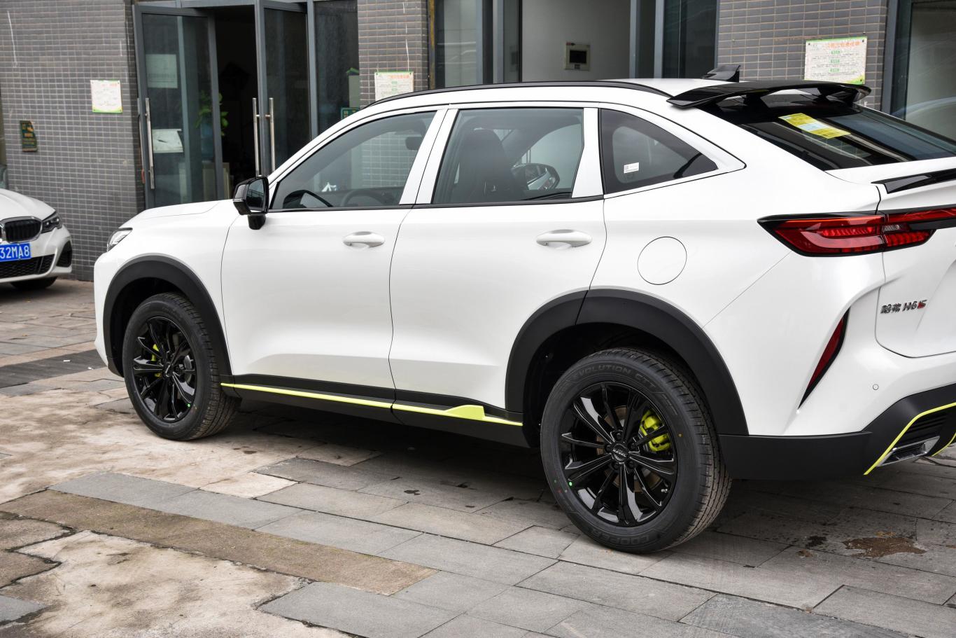 【哈弗H6S2.0T 两驱悦跑版外观细节图片-汽车图片大全】-易车