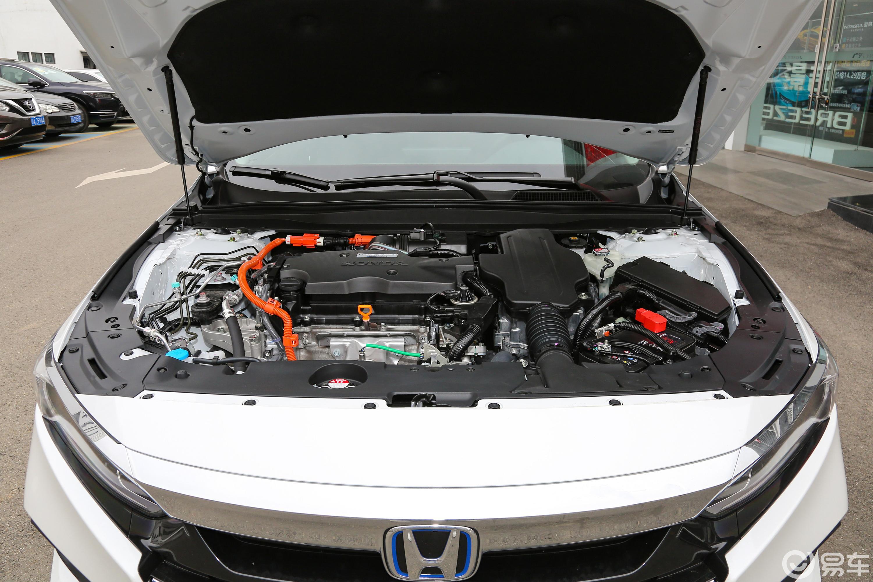 【雅阁混动 2.0L E-CVT 锐酷版发动机舱整体图片-汽车图片大全】-易车