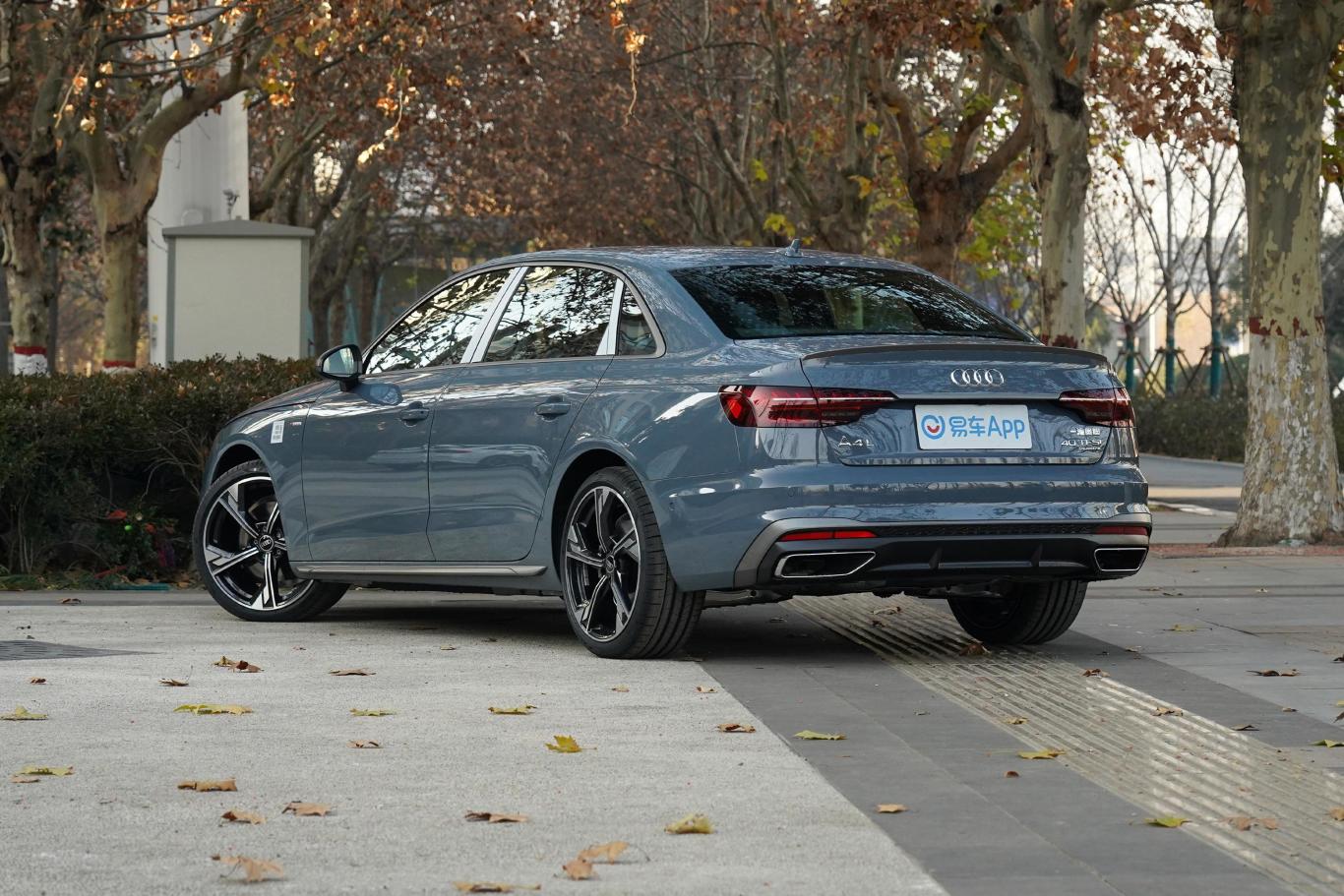 【奥迪A4L40 TFSI RS套件燃速型侧后45度车头向左水平图片-汽车图片大全】-易车
