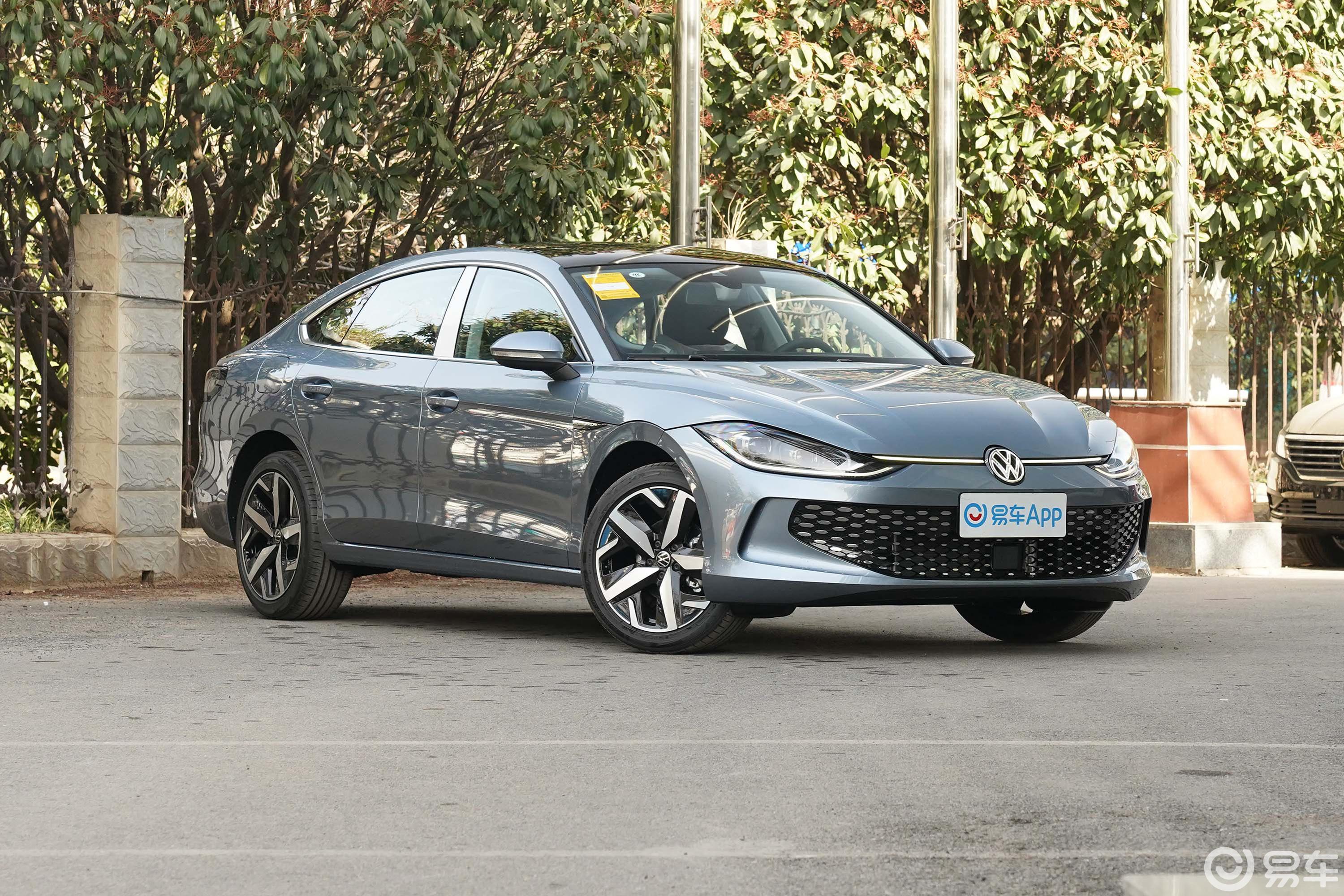 【凌渡凌渡L 280TSI 酷辣版侧前45度车头向右水平图片-汽车图片大全】-易车