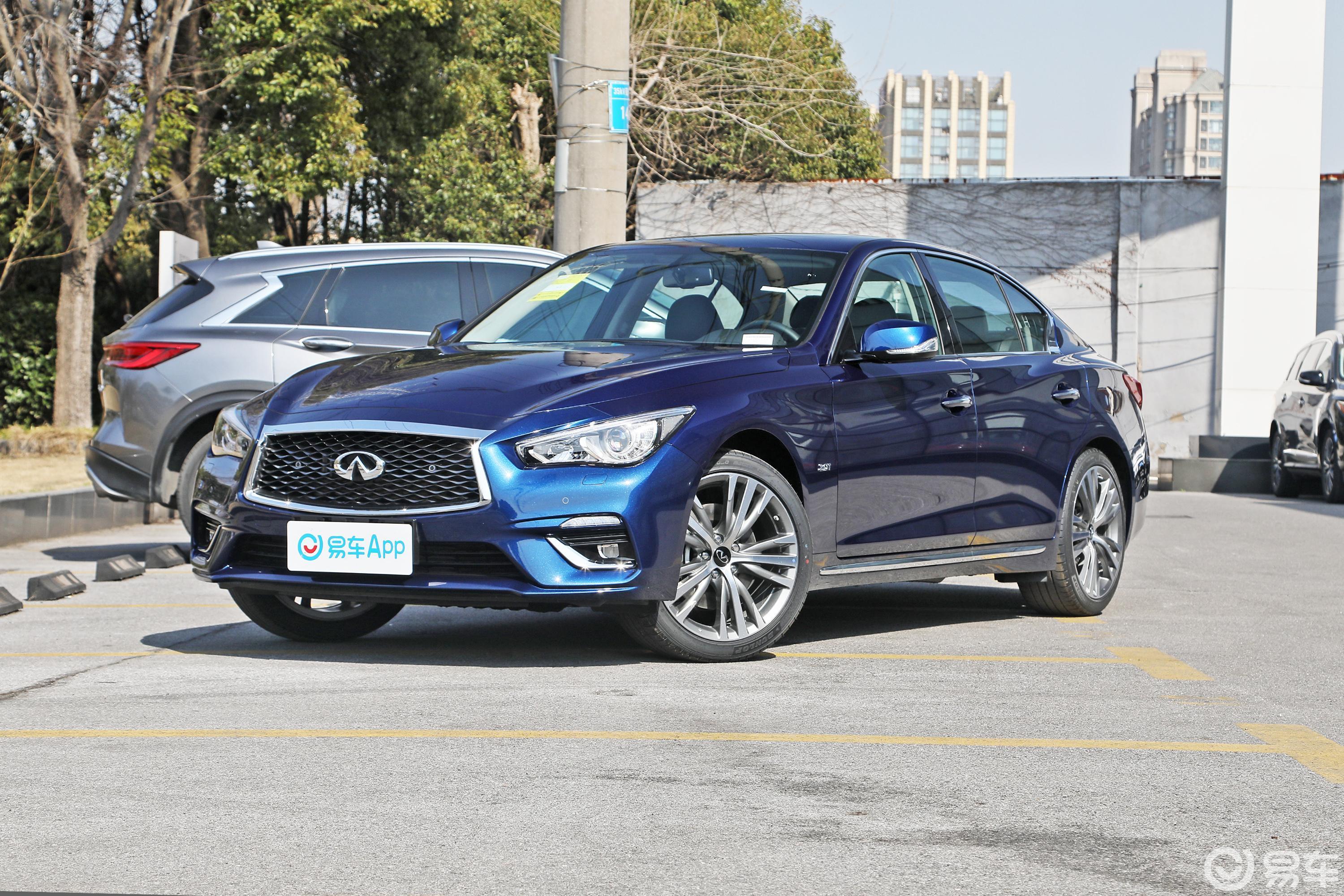 【英菲尼迪Q50L2.0T 逸享版侧前45度车头向左水平图片-汽车图片大全】-易车
